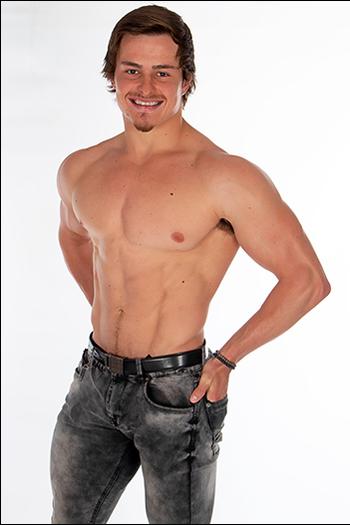 Tiaan – Figures Models SA